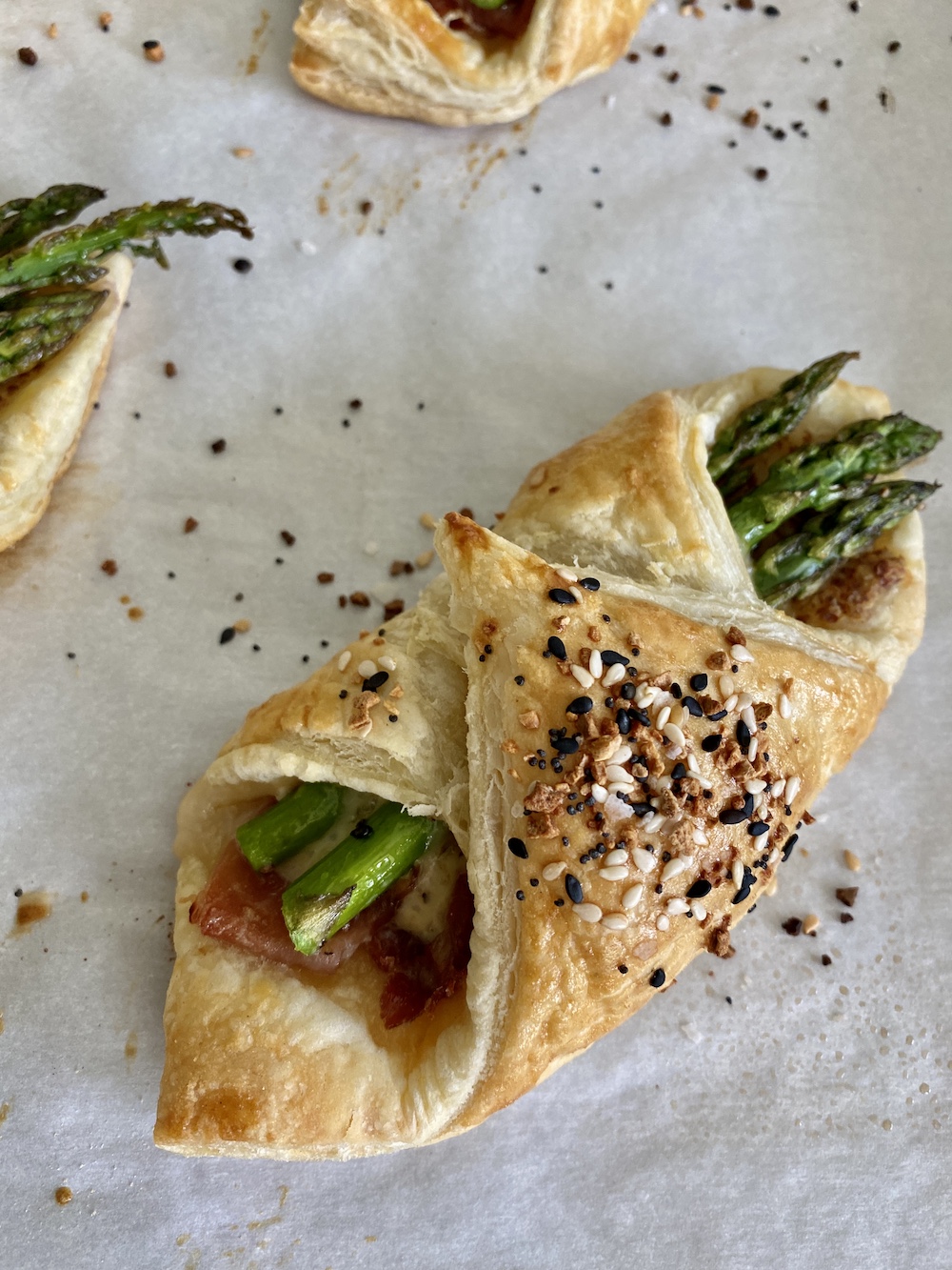 Asparagus Ham And Cheese Puff Pastry Bundles Shredded Sprout